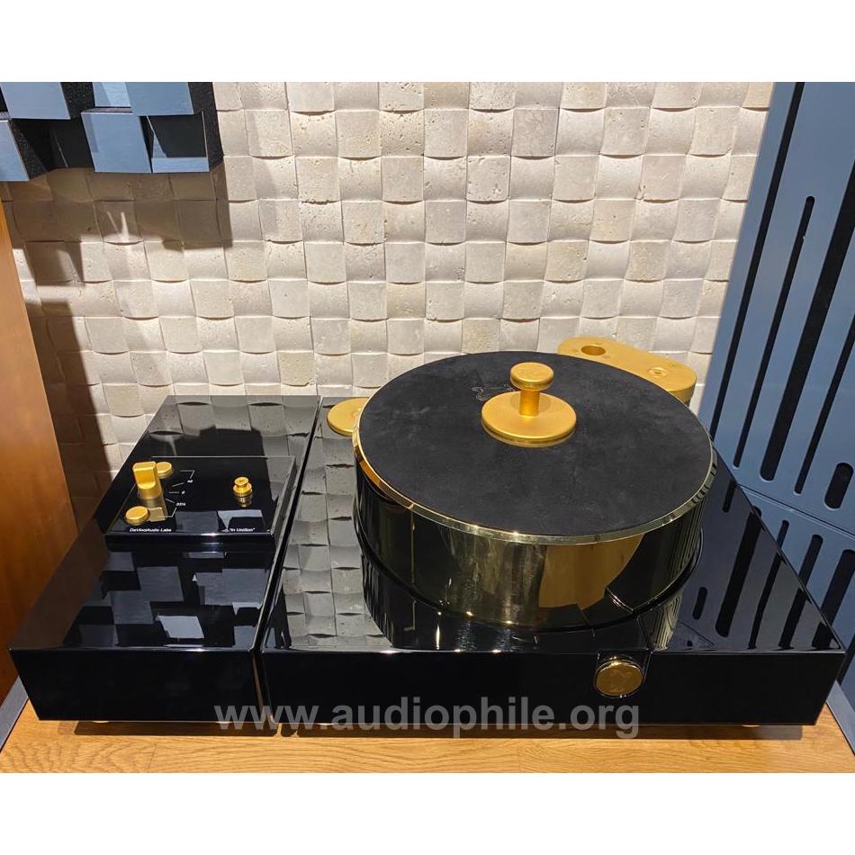 Davinci audio in unison luxury turntables